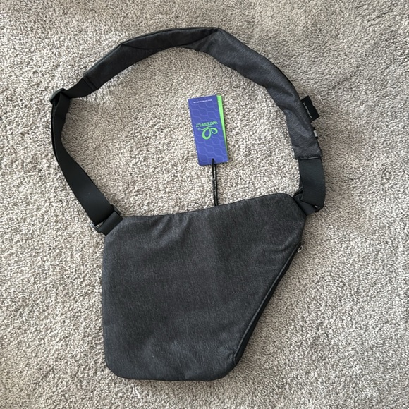 waterfly | Bags | Waterfly Sling Crossbody Chest Bag Slim Antitheft ...